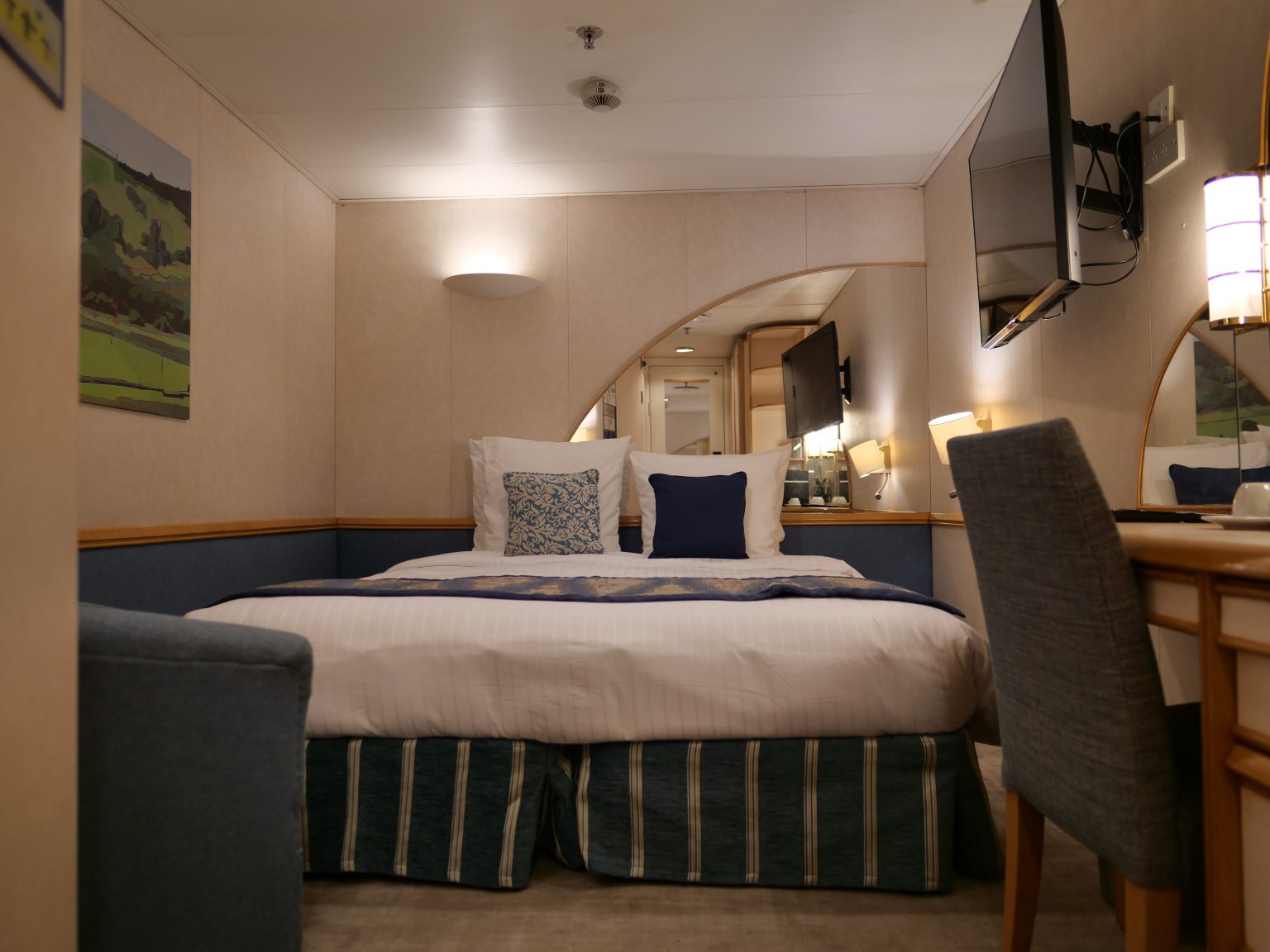 Villa Vie Odyssey Stateroom Rentals | Villa Vie Rentals